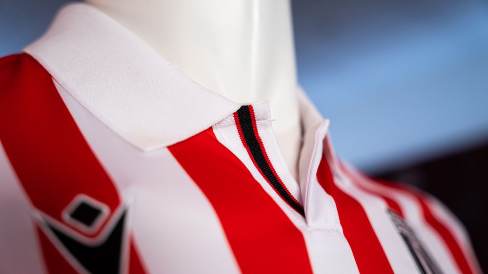 Stoke City FC - Gallery | Take a closer look at City's new stripes
