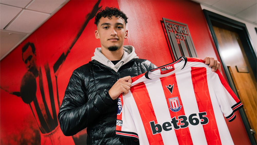 Stoke City FC - Harvey Watts joins City’s Under 21s