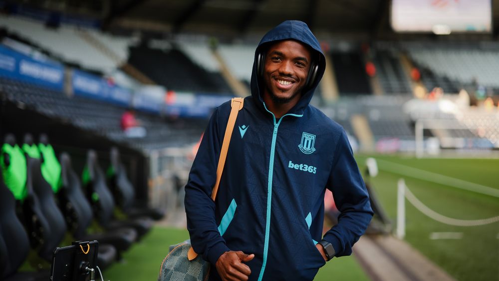 Stoke City FC - Pèlach names one change for Swansea showdown