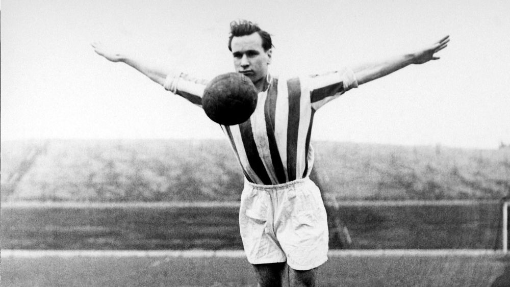 Stoke City FC - The untold story of Neil Franklin