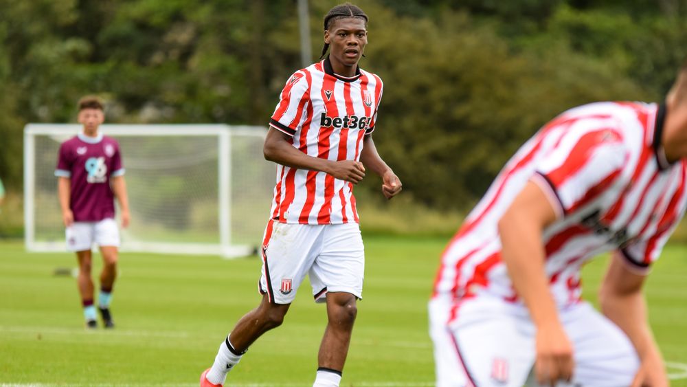 Stoke City FC - Adriel Walker joins National League leaders on loan