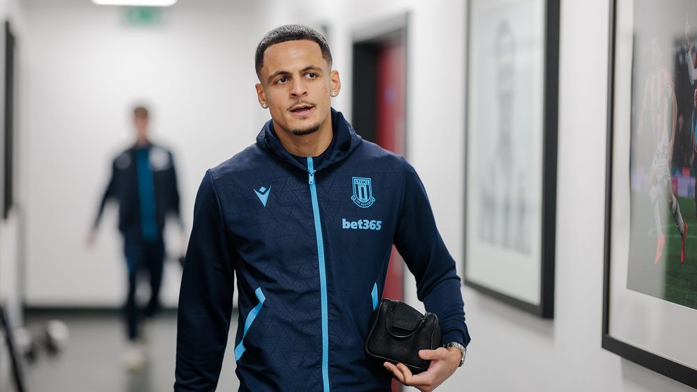 Stoke City FC - Al-Hamadi returns as Robins names side for Watford