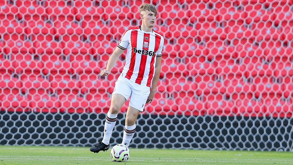 Stoke City FC - Griffin links up with Brackley
