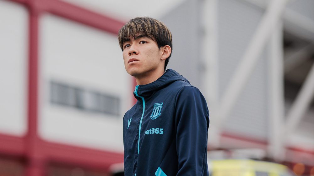 Stoke City FC - Seko starts for Potters against Rams